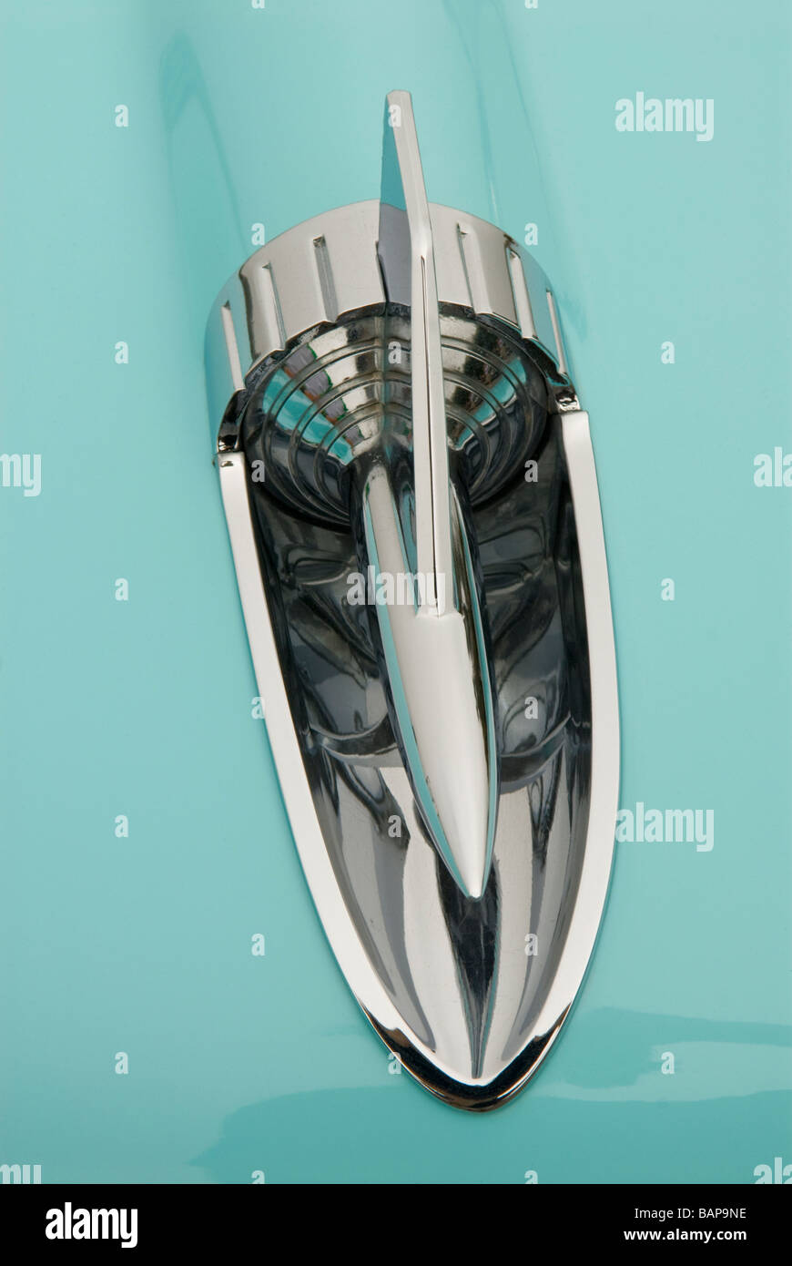 Chevrolet Corvette Turns Into Speedboat