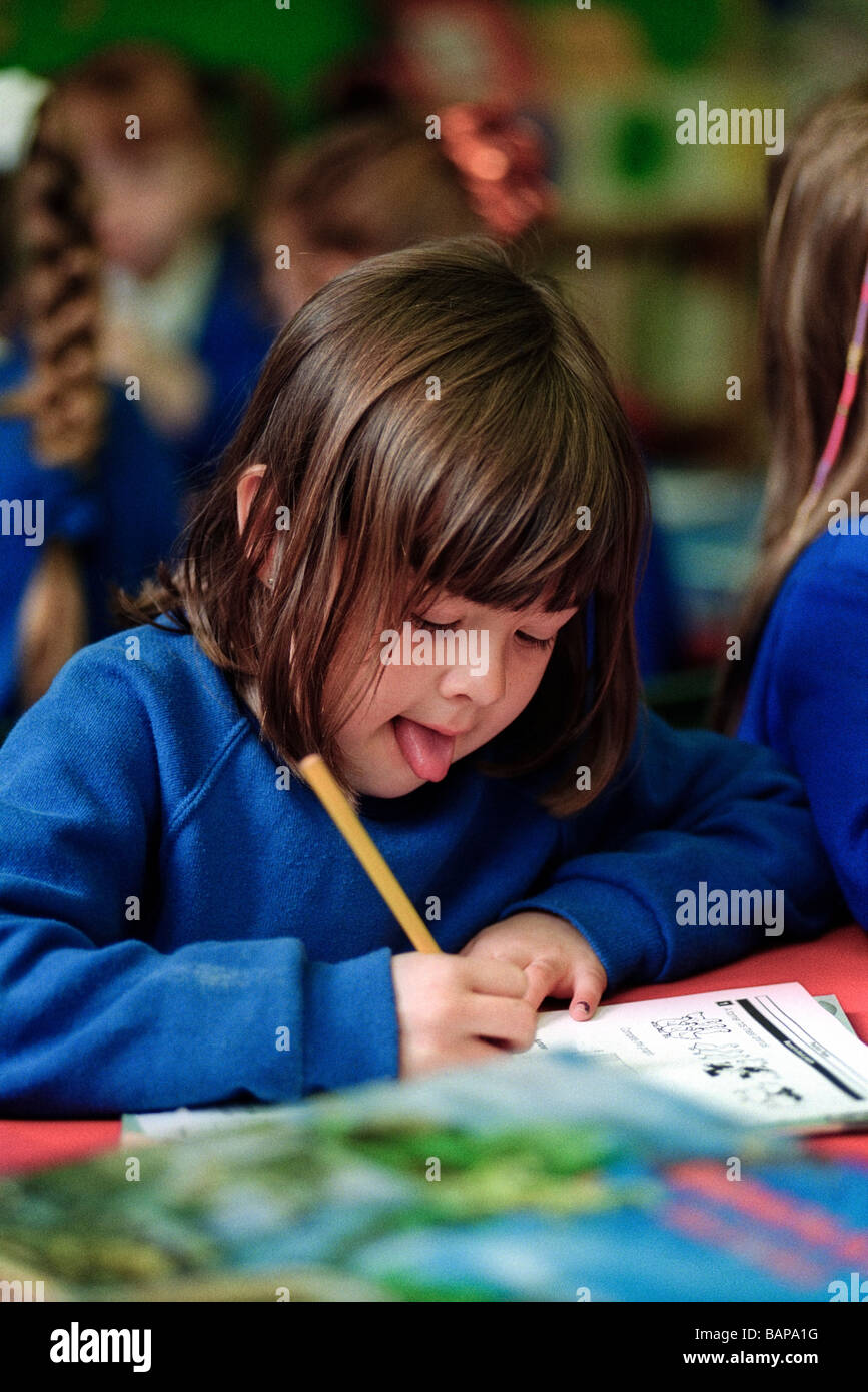 British primary school classroom hi-res stock photography and images ...