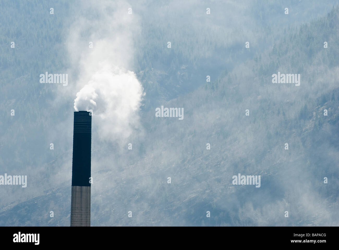 Smokestack industries hi-res stock photography and images - Alamy
