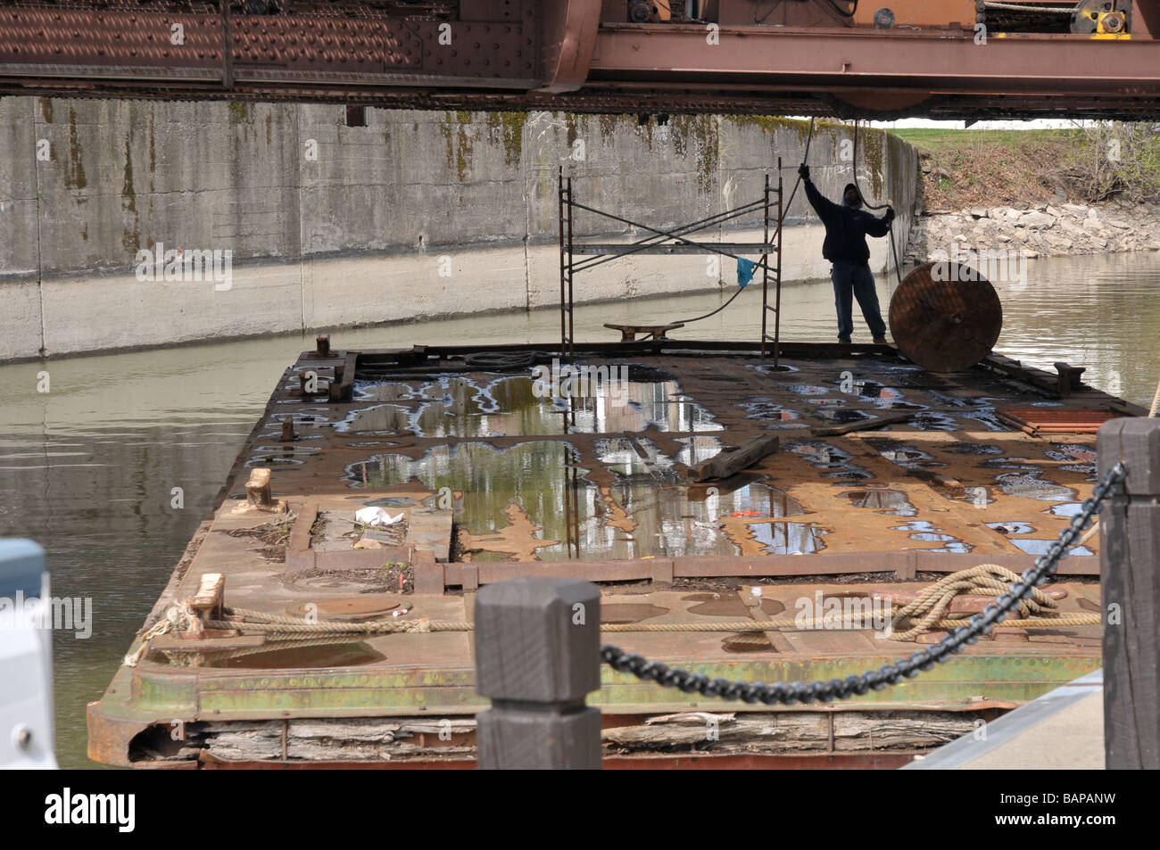 Bridge maintenance hi-res stock photography and images - Alamy