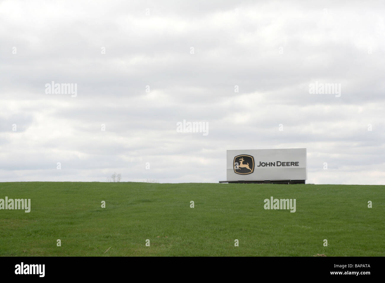 Sign in front of John Deere Tractor Assembly Plant Waterloo Iowa Stock ...