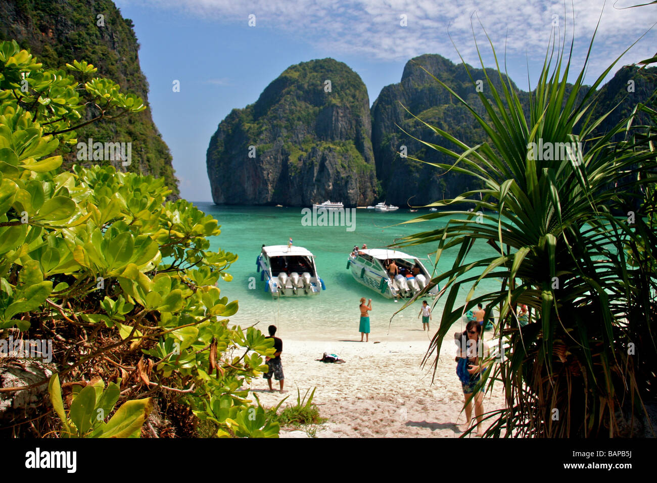 Maya ao maya bay hi-res stock photography and images - Alamy