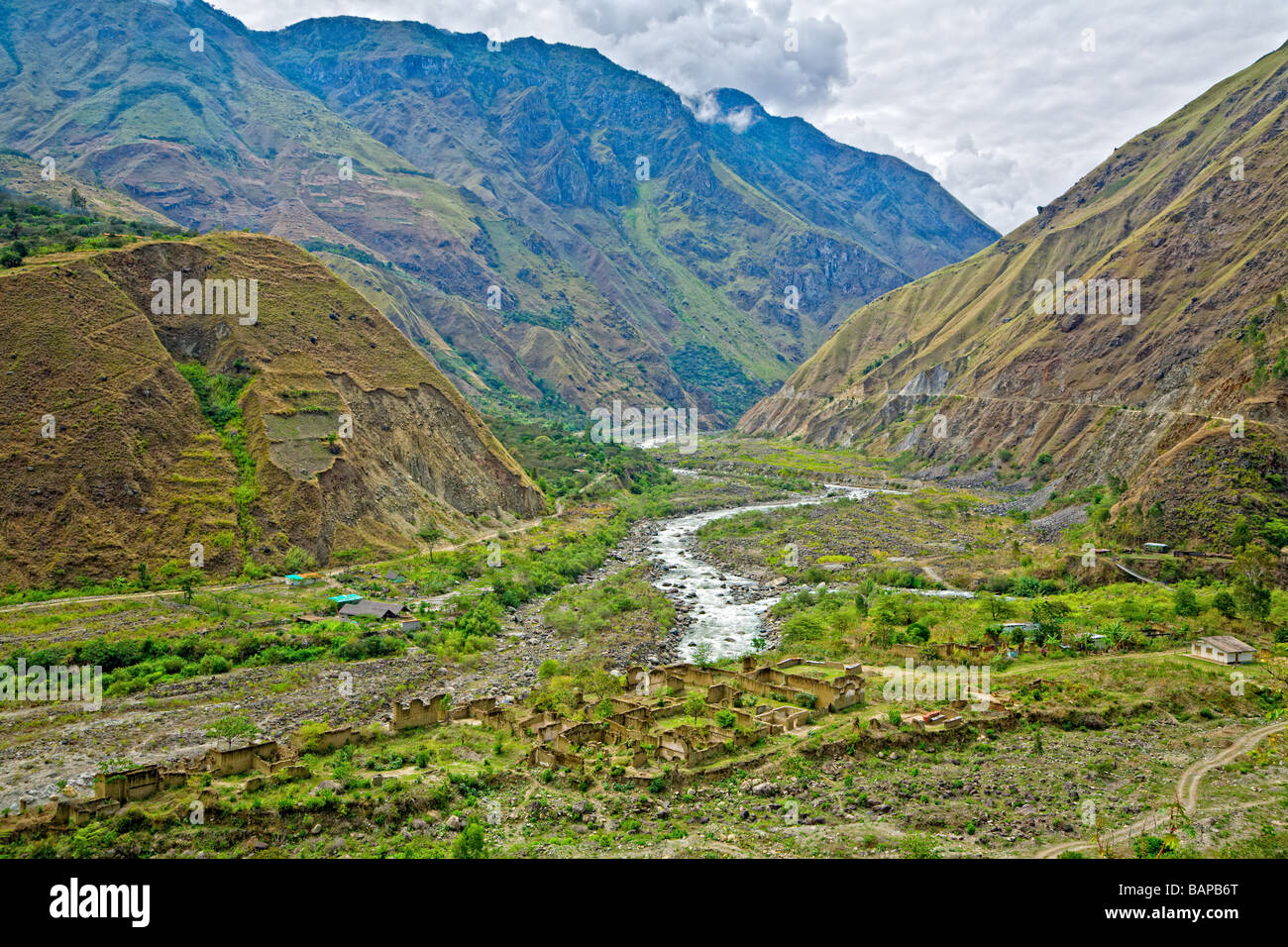 Urubamba valley hi-res stock photography and images - Alamy