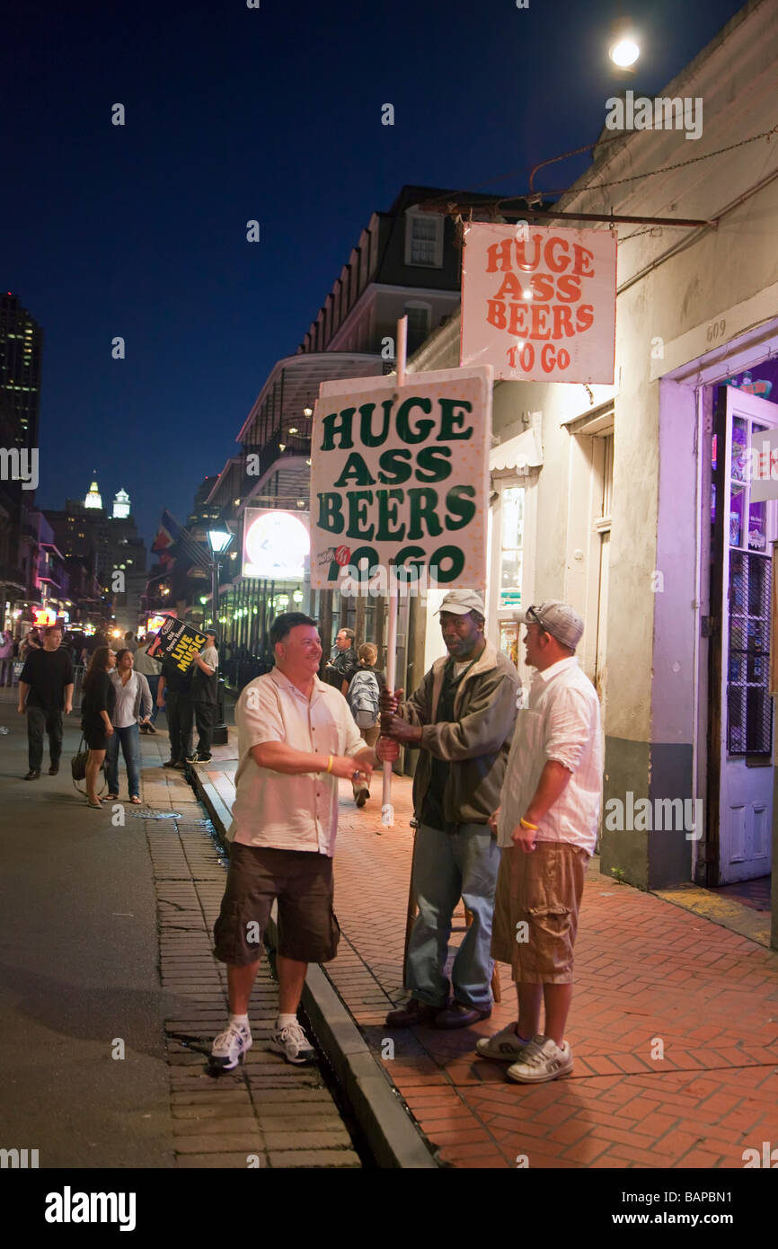 Man on bourbon street hi-res stock photography and images - Alamy