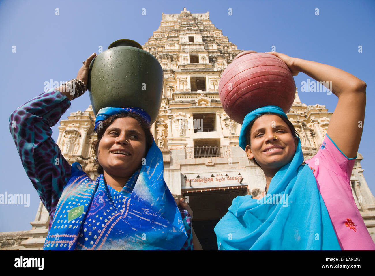 Indian young women temple hi-res stock photography and images - Alamy