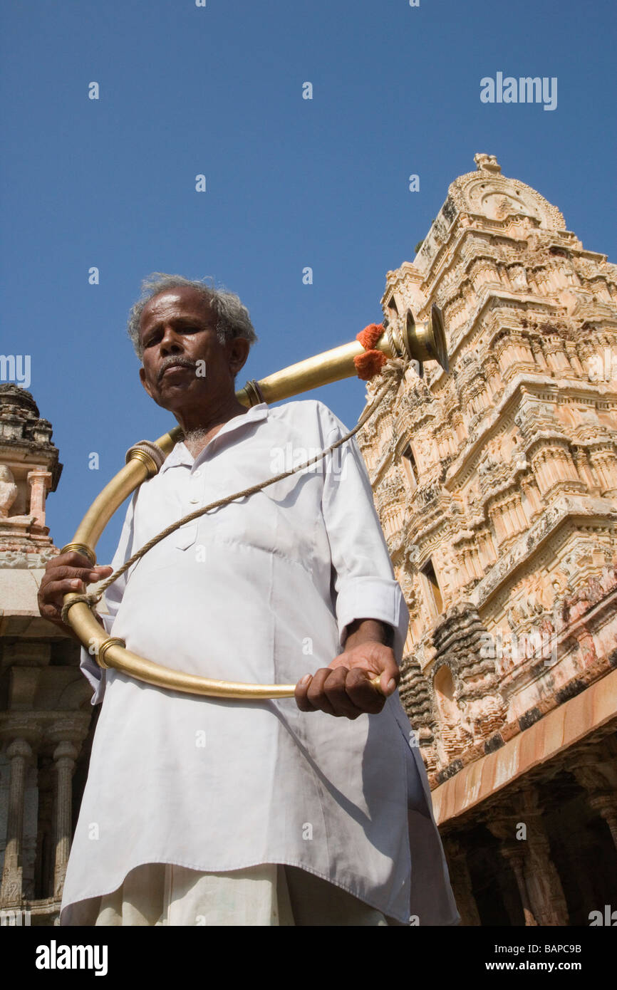 Horn structure hi-res stock photography and images - Alamy