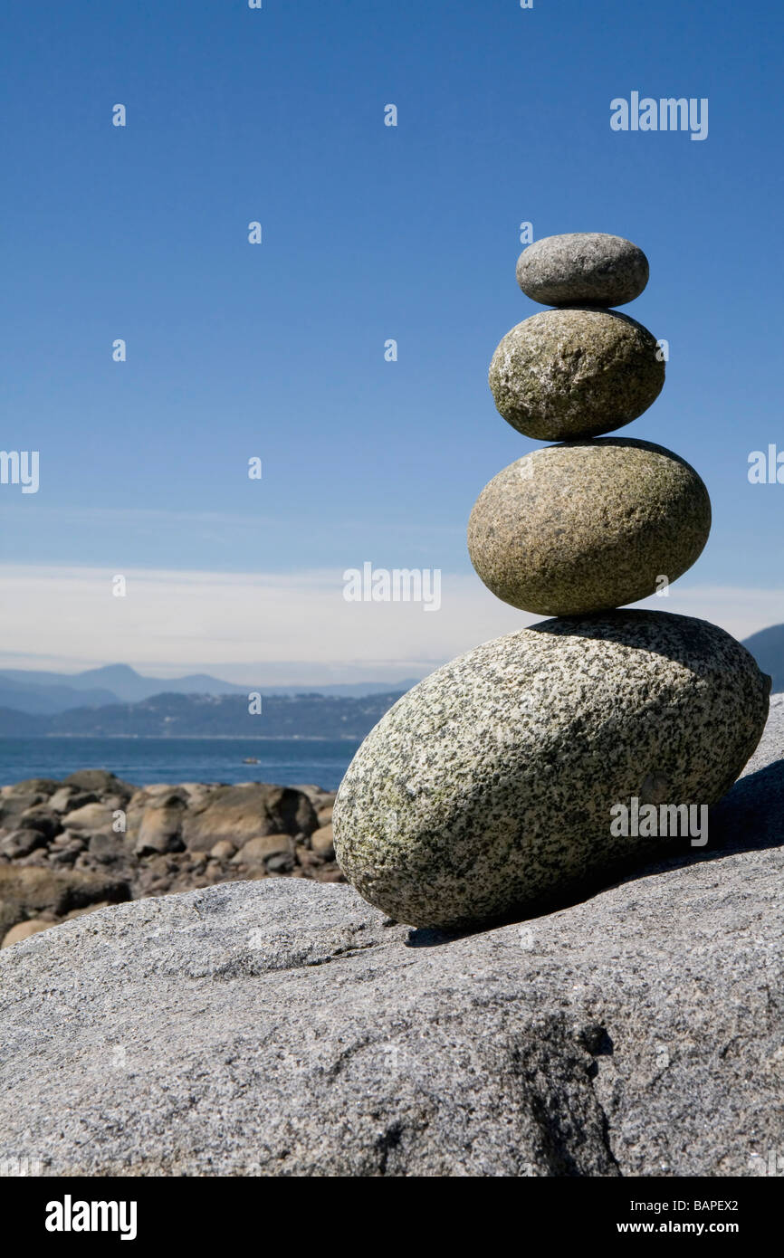 Balanced rocks rock sculptures hi-res stock photography and images - Alamy