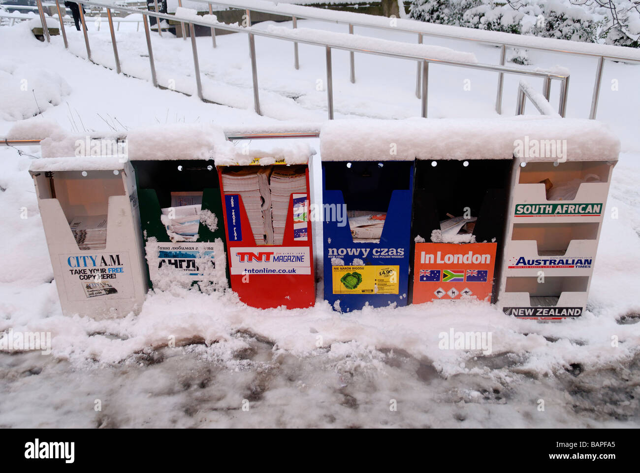 Snow Covered Free Newspaper Stand Tower Hill underground Station City ... Snow Covered Free Newspaper Stand Tower Hill underground Station City ...
