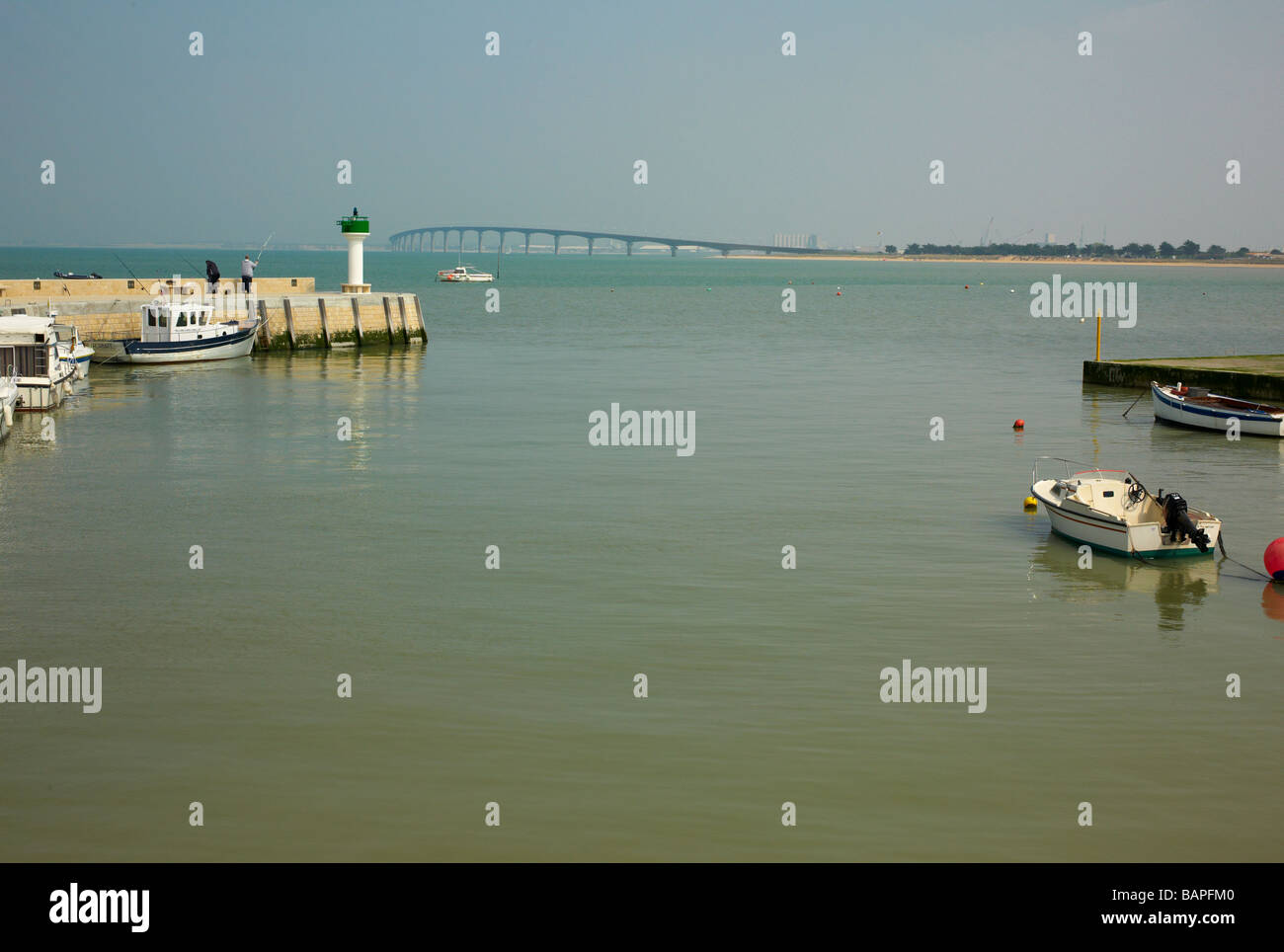 Bridge from la rochelle ile hi-res stock photography and images - Alamy