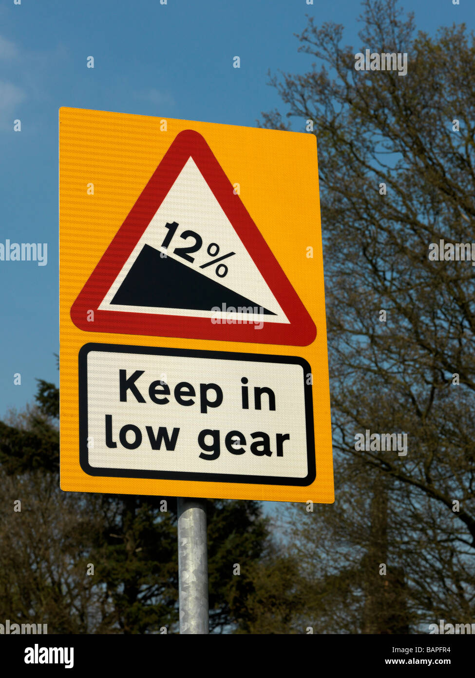 Low gear road sign hi-res stock photography and images - Alamy