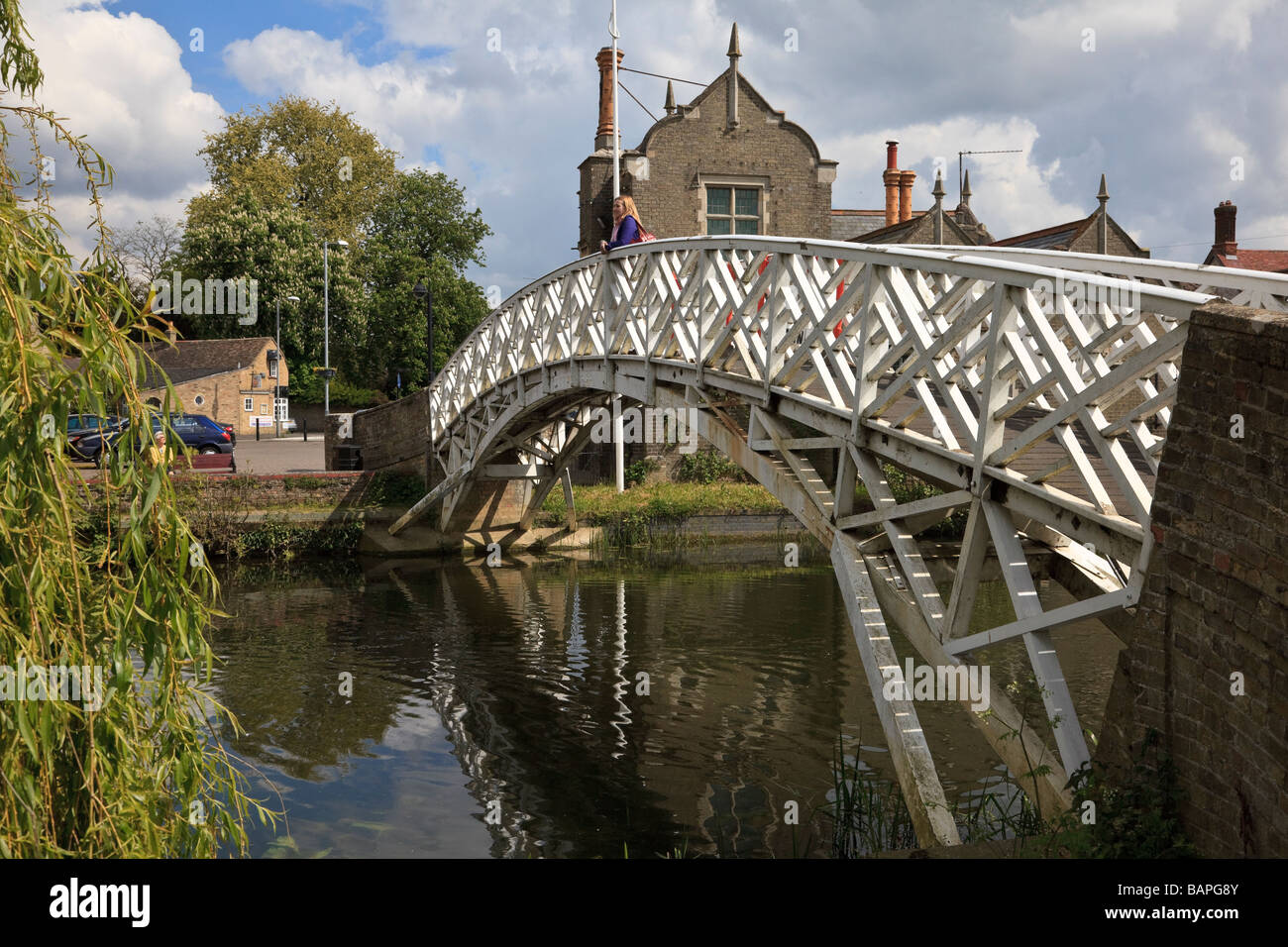 Arched wooden Footbridge over the River Great Ouse at Godmanchester ...