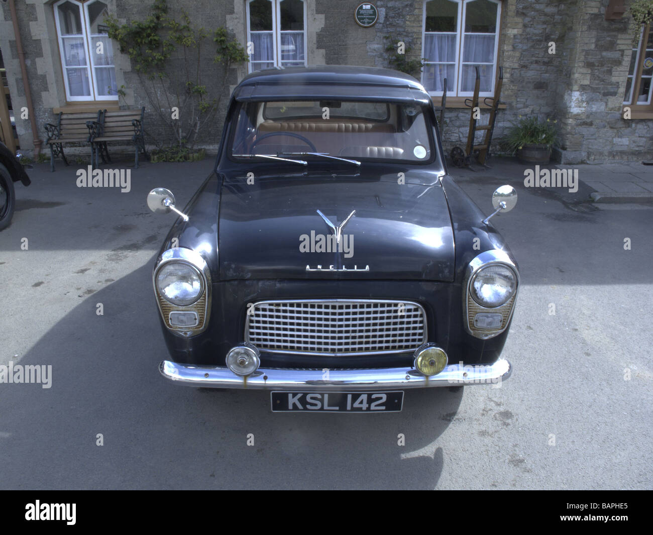 Ford anglia hi-res stock photography and images - Alamy