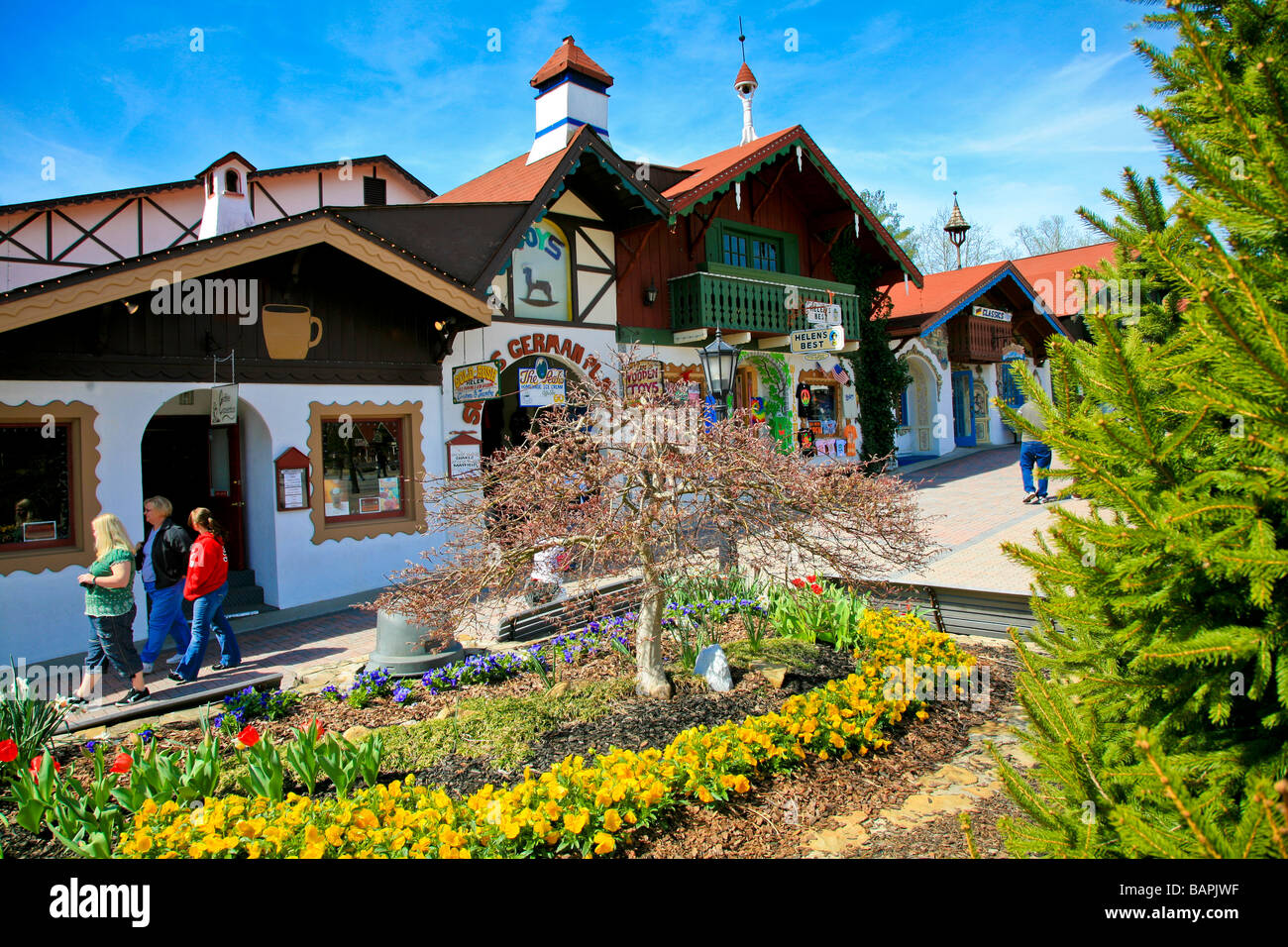 Georgia helen german alpine village hi-res stock photography and images ...