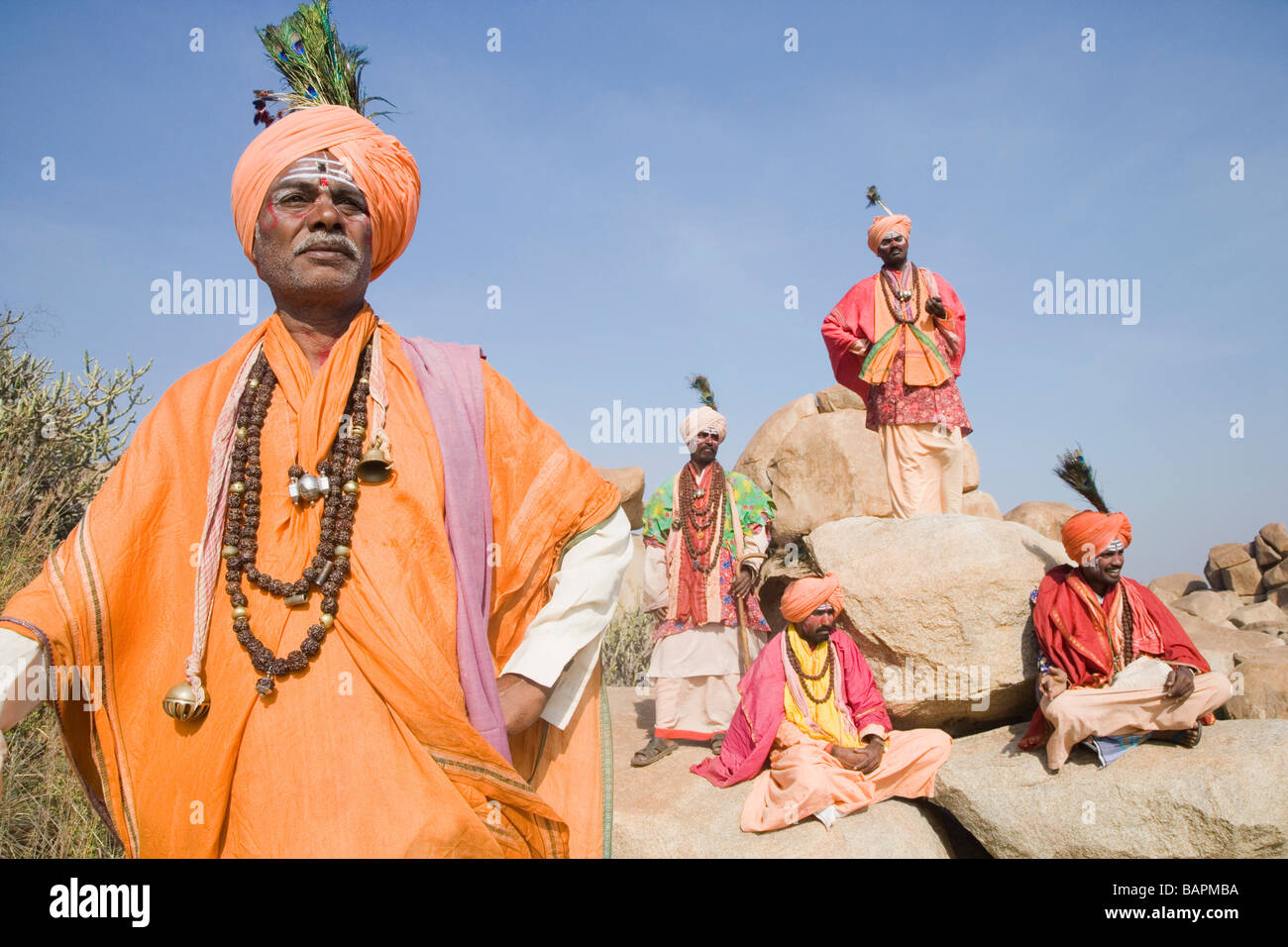 Sadhu men praying hi-res stock photography and images - Alamy