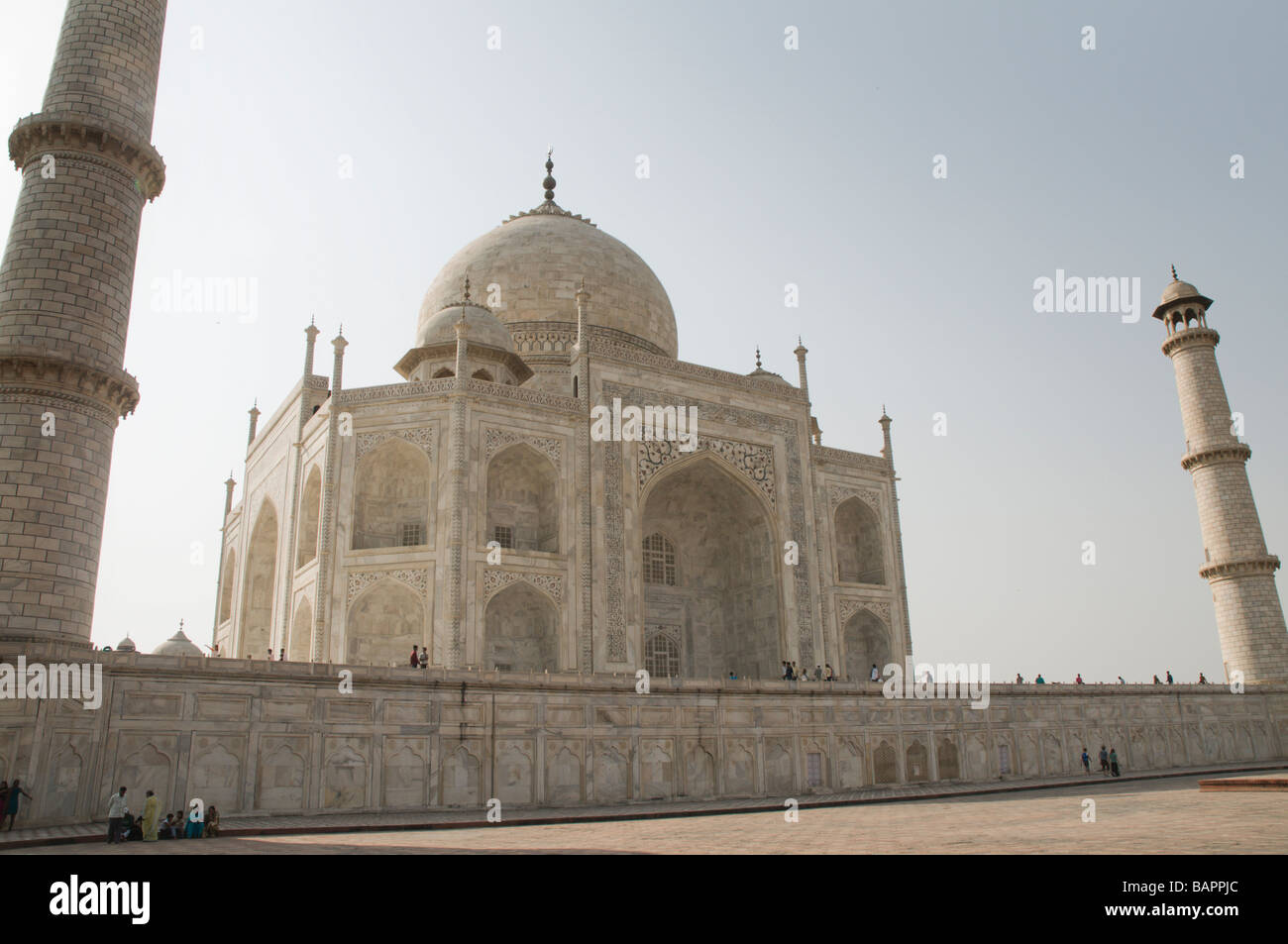 Taj mahal india wide angle hi-res stock photography and images - Alamy