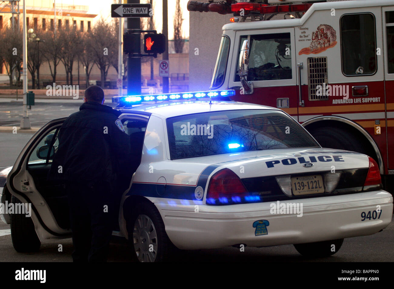 Police car accident hi-res stock photography and images - Alamy