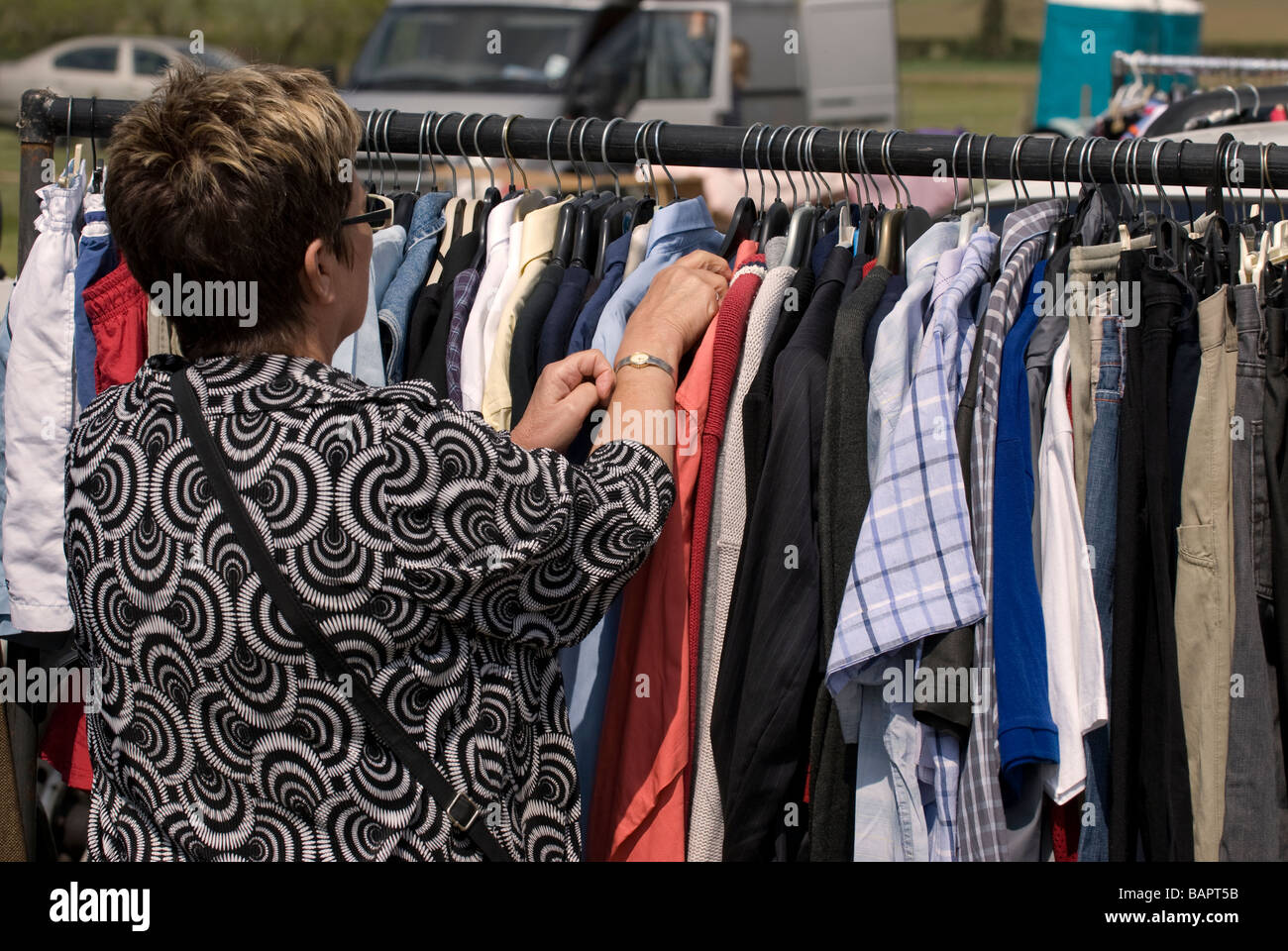 Car boot sale and clothes uk hi-res stock photography and images - Alamy