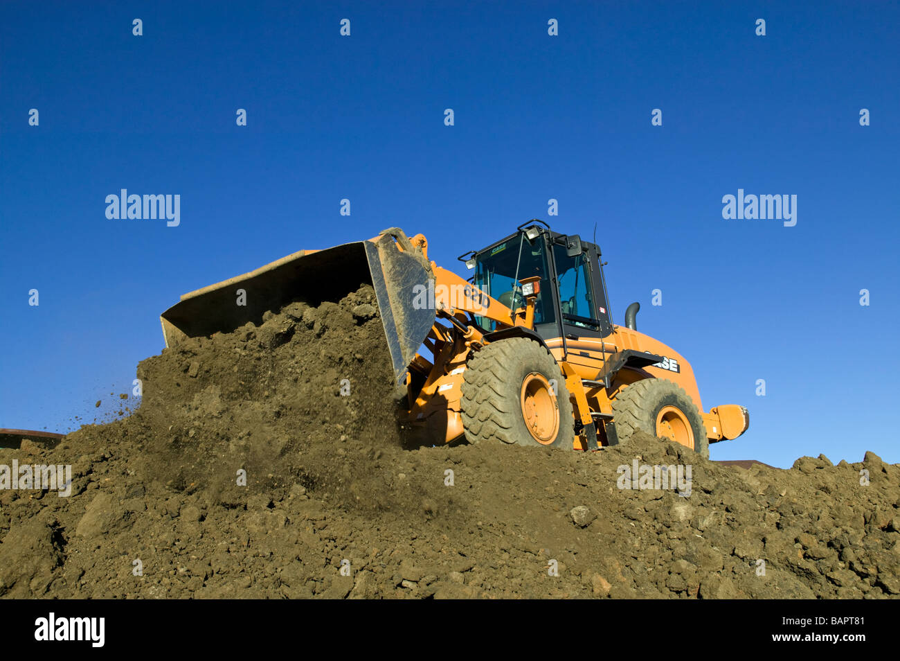 Front end loader hi-res stock photography and images - Alamy