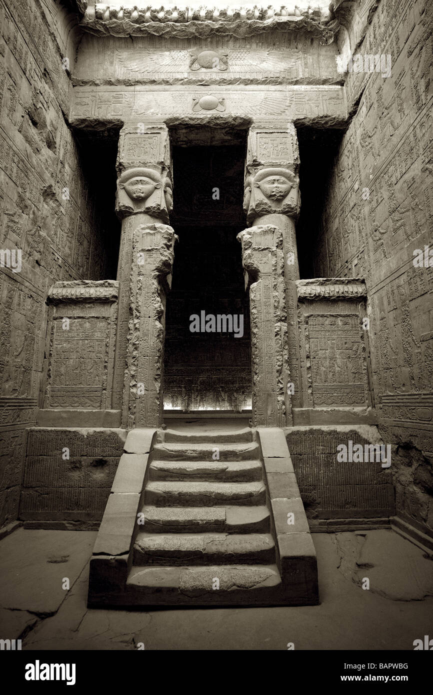 Dendera temple and steps hi-res stock photography and images - Alamy
