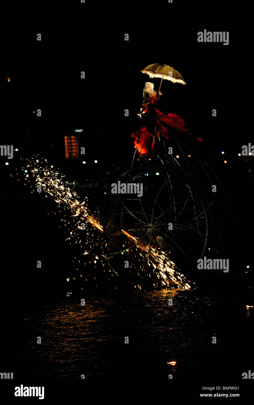 "Water Fools" by French group Ilotopie, performing on the Swan River ...