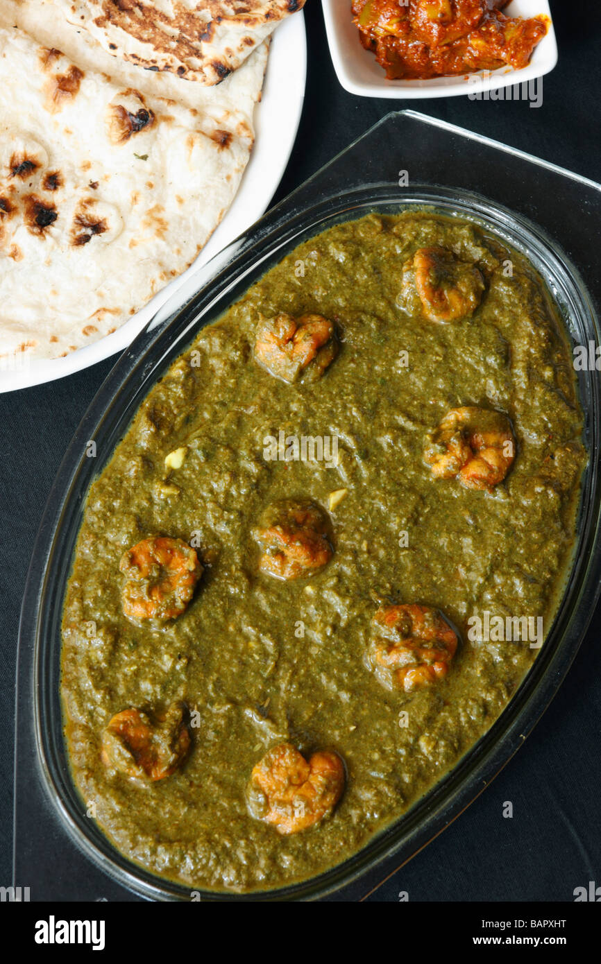 Prawn saag curry hi-res stock photography and images - Alamy