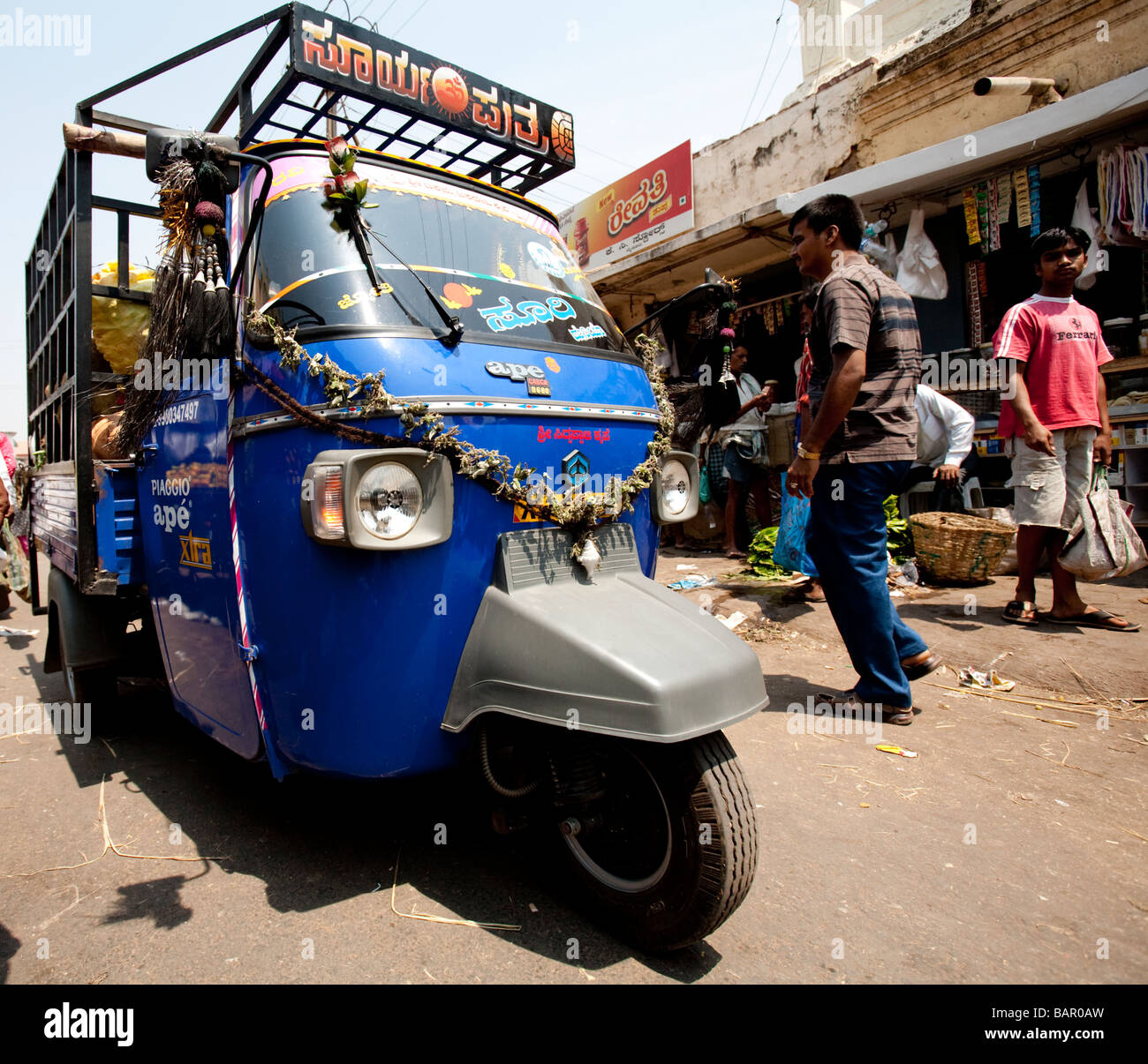 Motor Rickshaw Mysore India Stock Photo - Alamy
