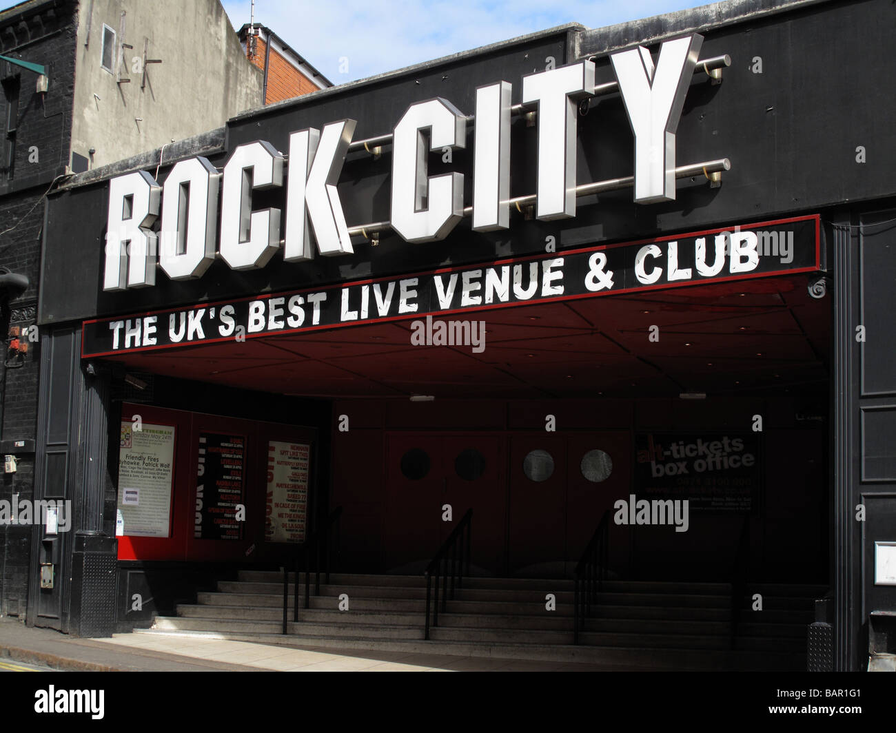 Night entertainment venue hi-res stock photography and images - Alamy