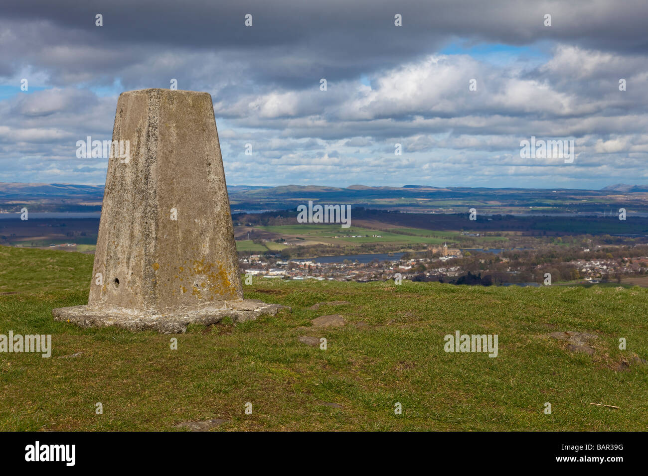 Trigonometry navigation hi-res stock photography and images - Alamy