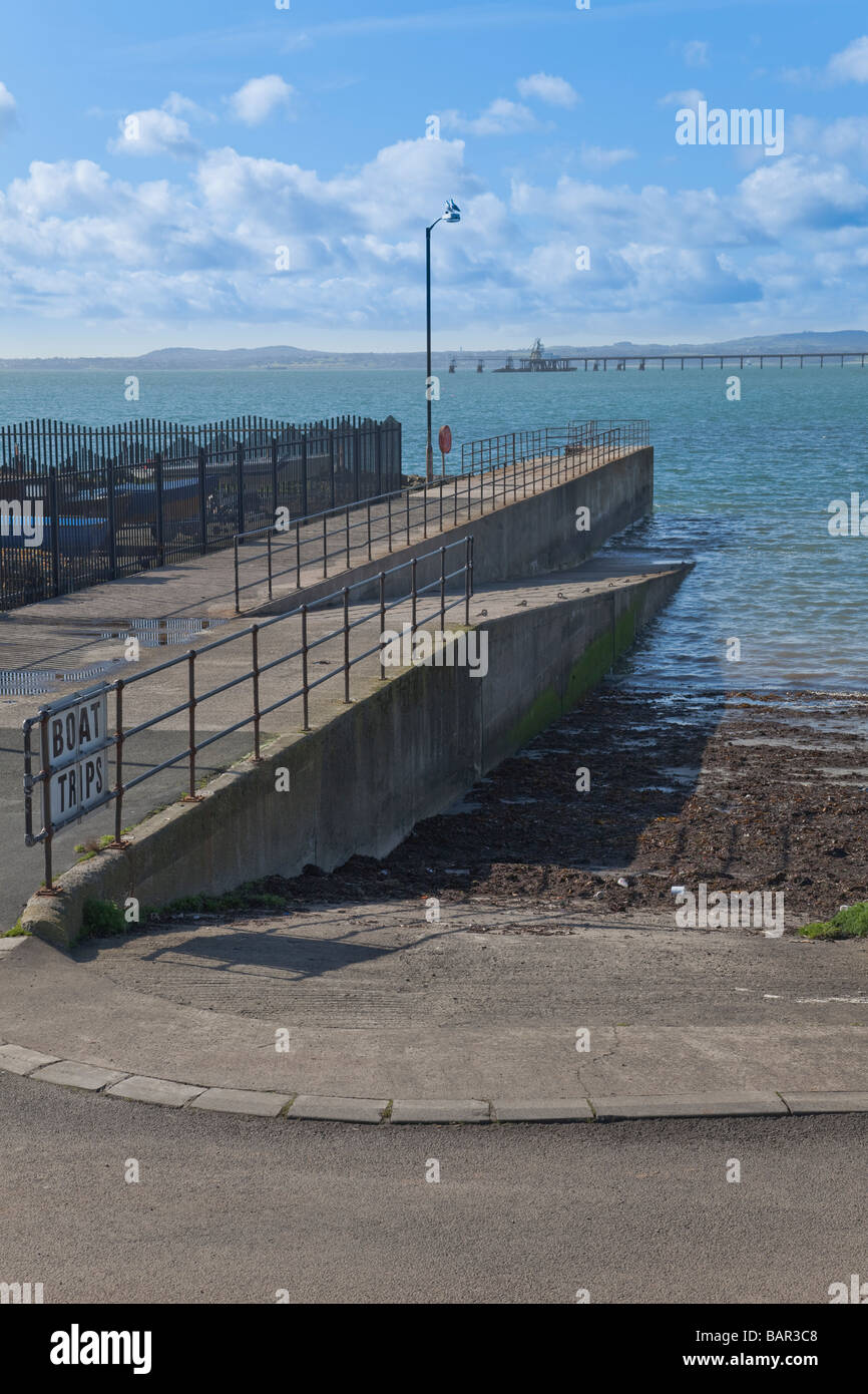 Boat trip jetty Stock Photo - Alamy