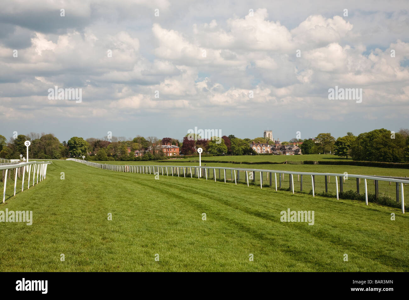 Beverley race course hi-res stock photography and images - Alamy