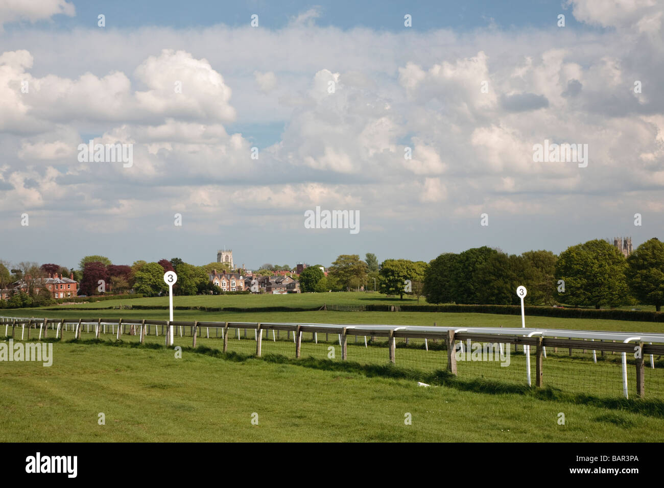 Beverley race course hi-res stock photography and images - Alamy