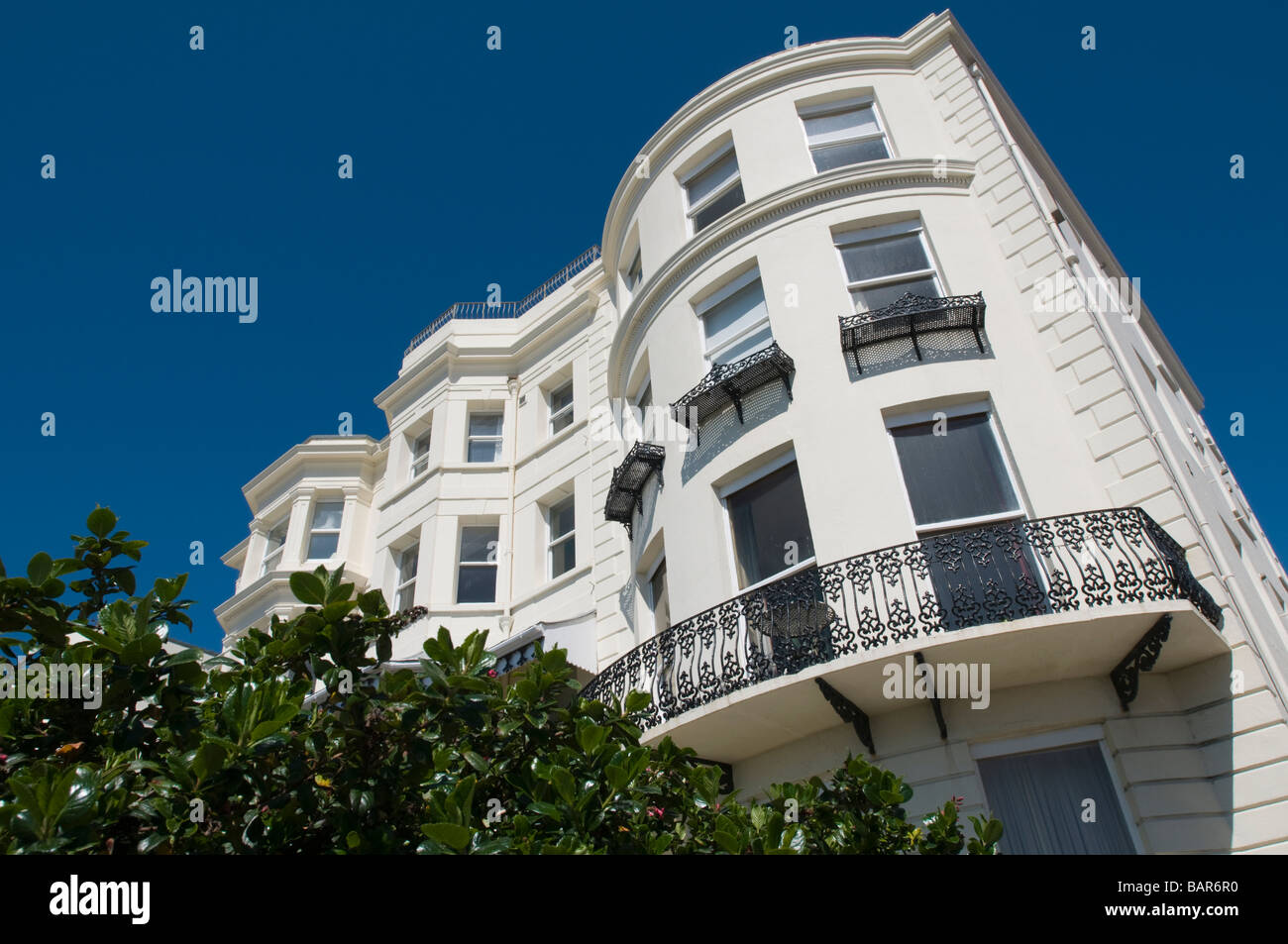 Seafront building hi-res stock photography and images - Alamy