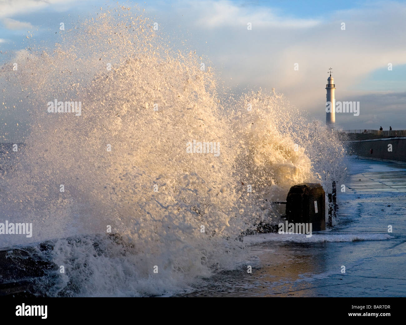 Sunderland Lighthouse At Sunset High Resolution Stock Photography and ...