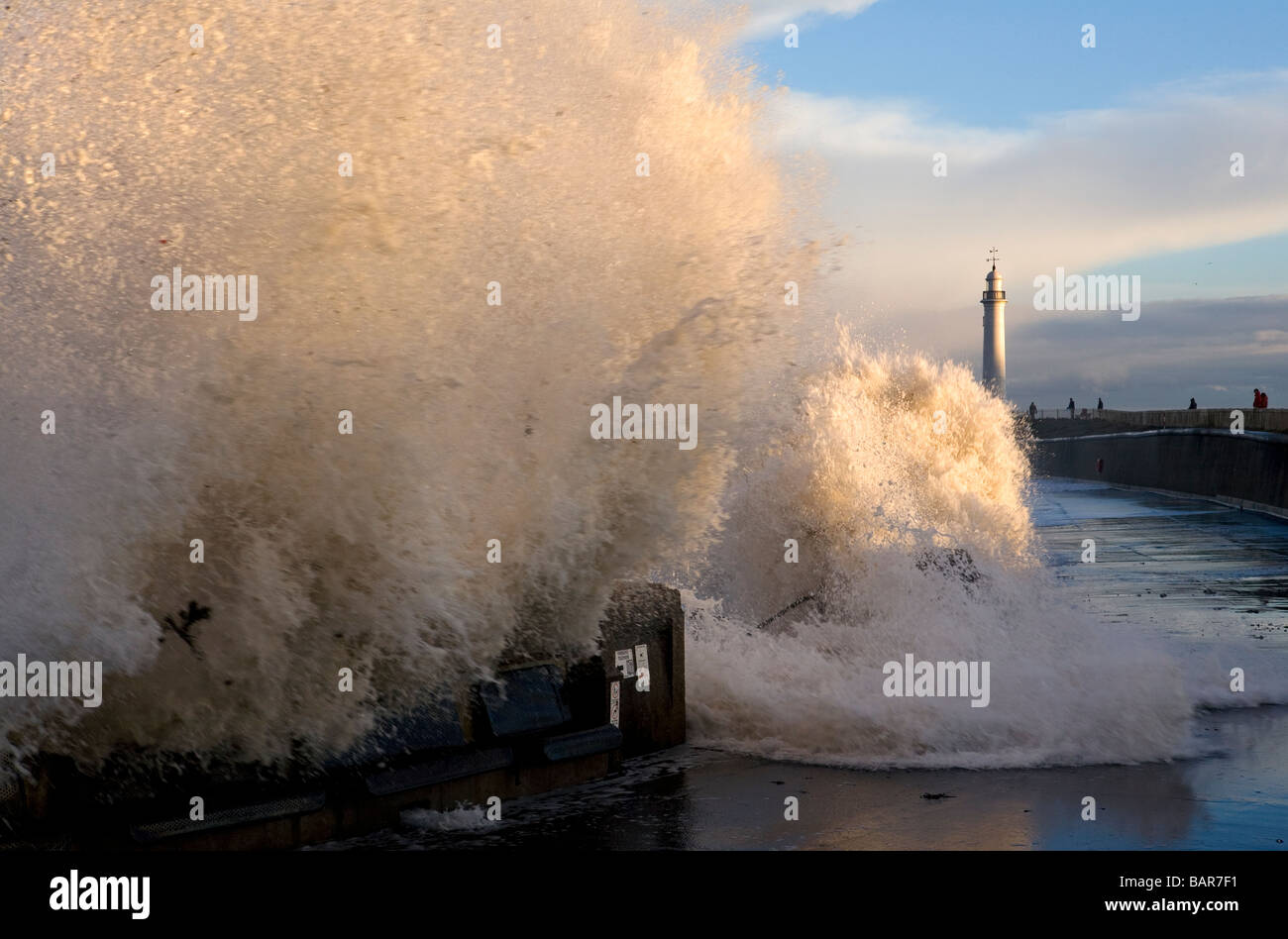 Sunderland Lighthouse At Sunset High Resolution Stock Photography and ...
