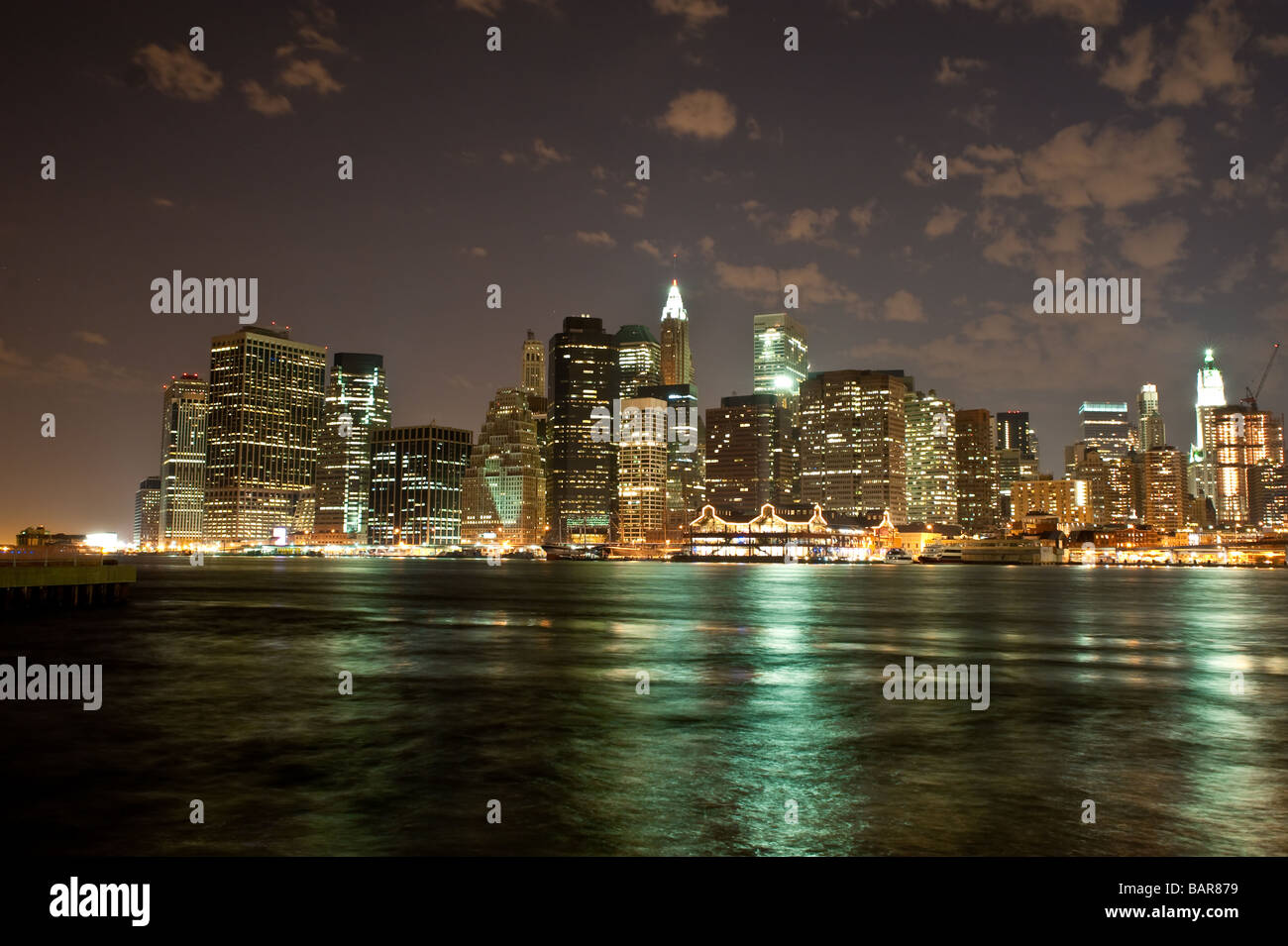View of the Brooklyn Bridge in late evening Stock Photo - Alamy