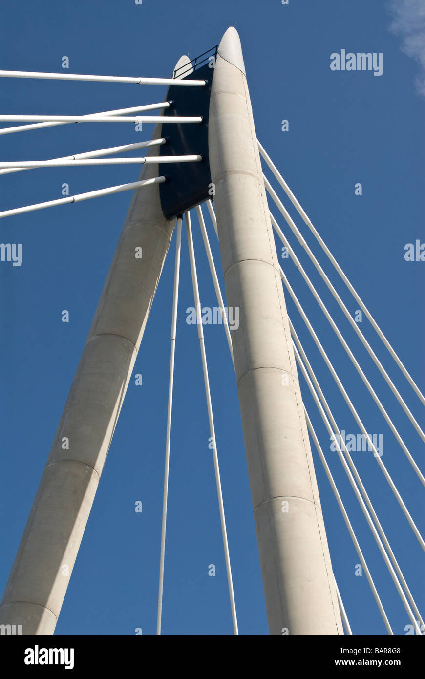 Bridge support structure hi-res stock photography and images - Alamy