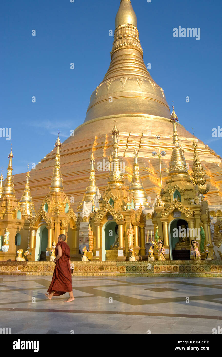 Shwedagon paya, Burma Stock Photo - Alamy