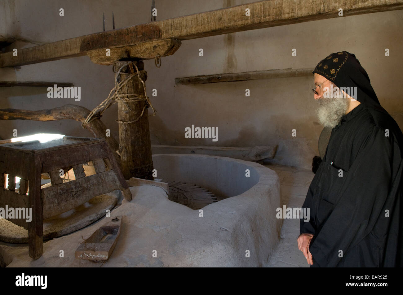 Coptic priest egypt hi-res stock photography and images - Alamy