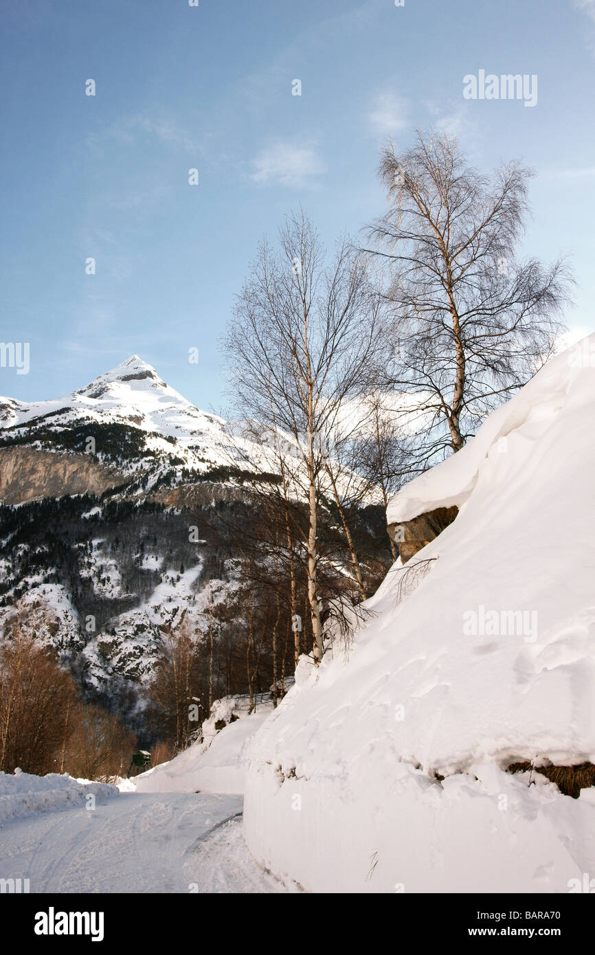 Cirque De Gavarnie Winter High Resolution Stock Photography and Images ...