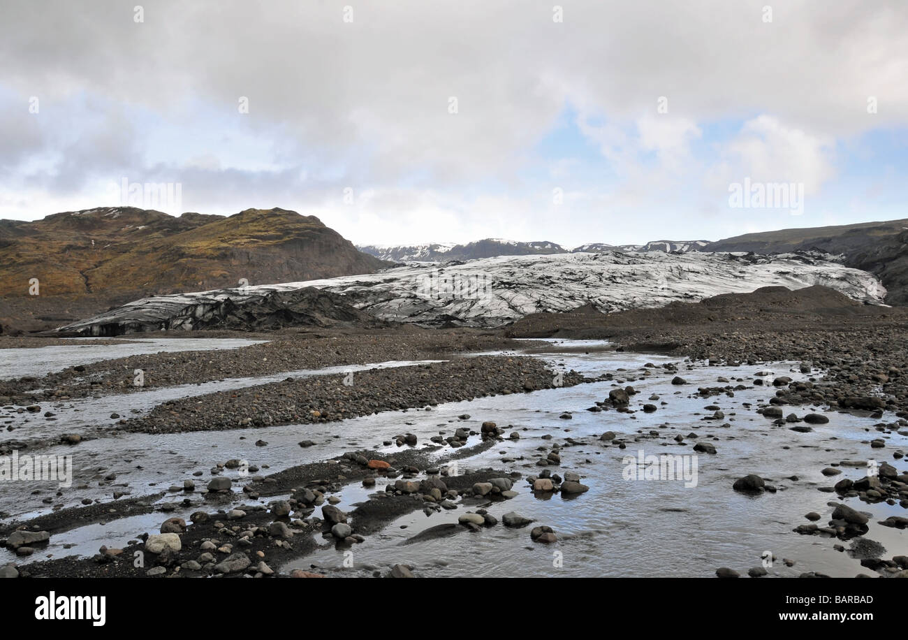 Braided or multi-armed streams on the outwash plain in front of the ...