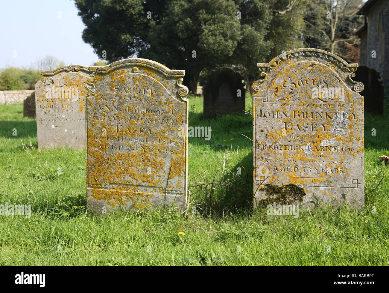 Gravestones churchyard hi-res stock photography and images - Alamy