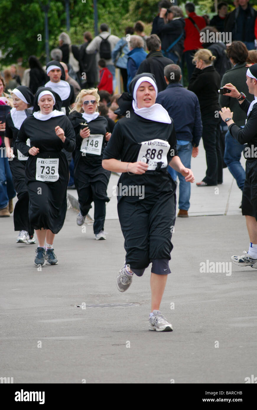 Nun Fun Run Habit London Barnado's Charity Stock Photo - Alamy