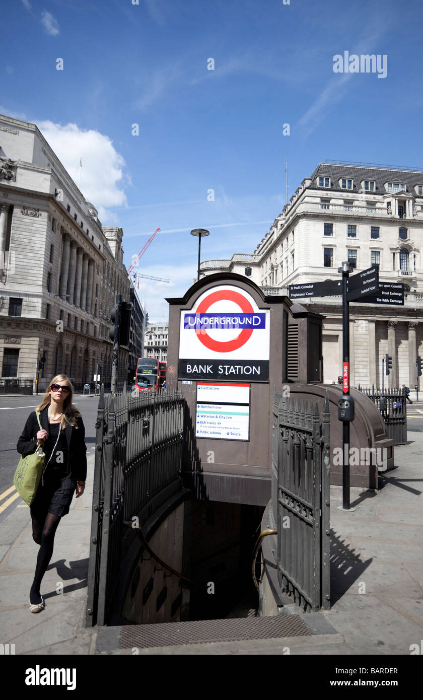 Bank tube station entrance hi-res stock photography and images - Alamy