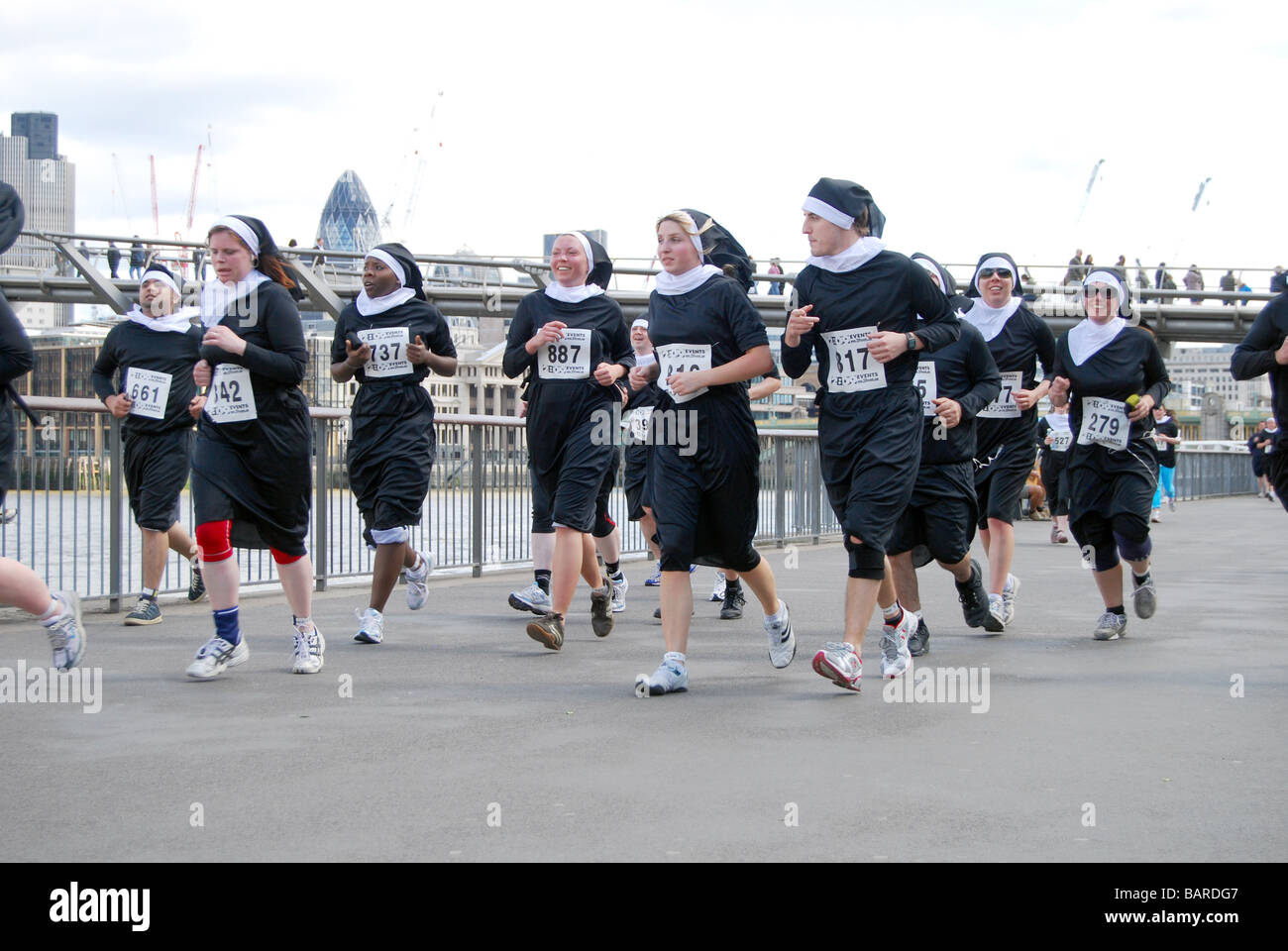 Nun Fun Run Habit London Barnardo's charity Stock Photo - Alamy