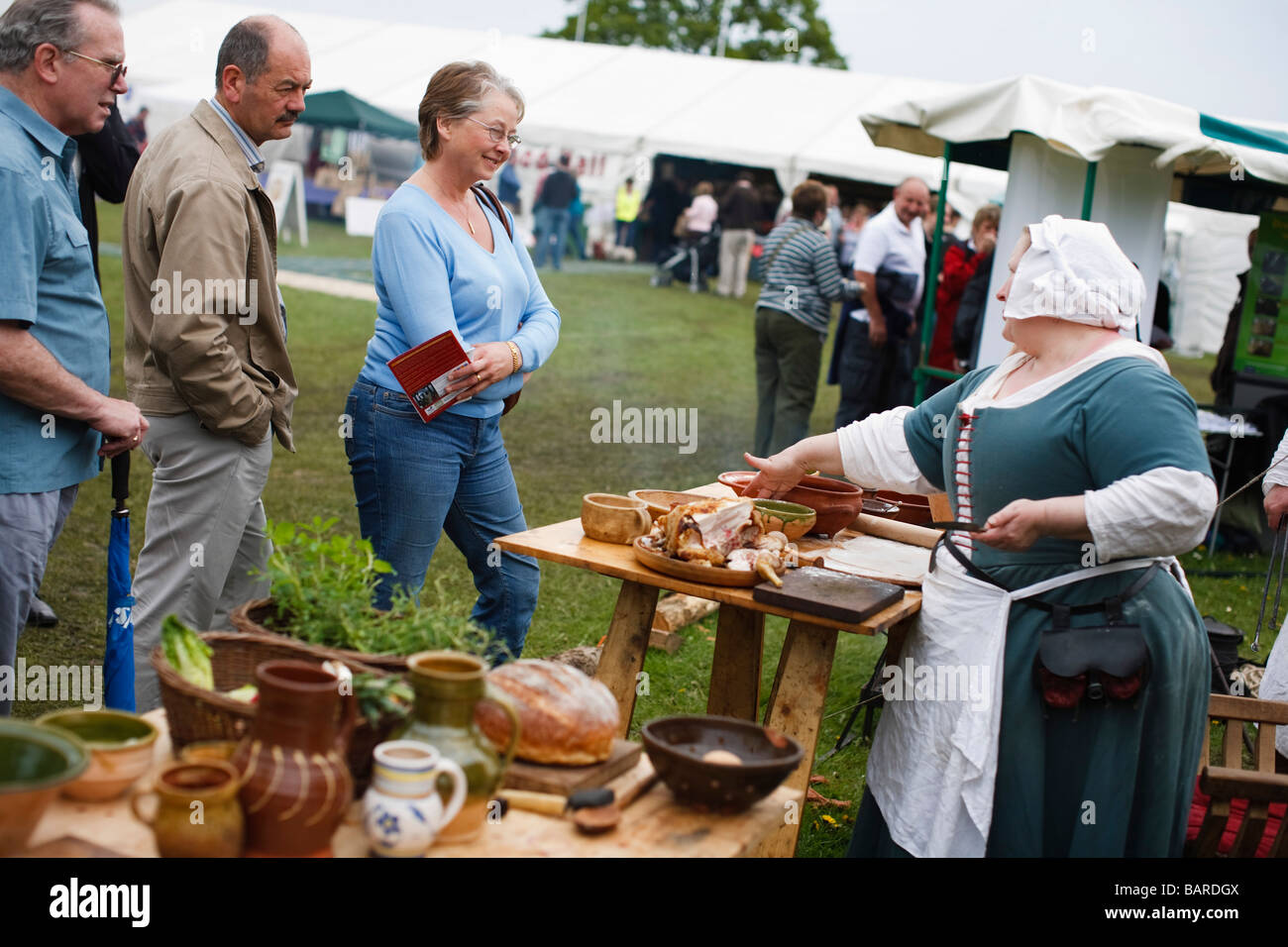 Medieval cooking hi-res stock photography and images - Alamy