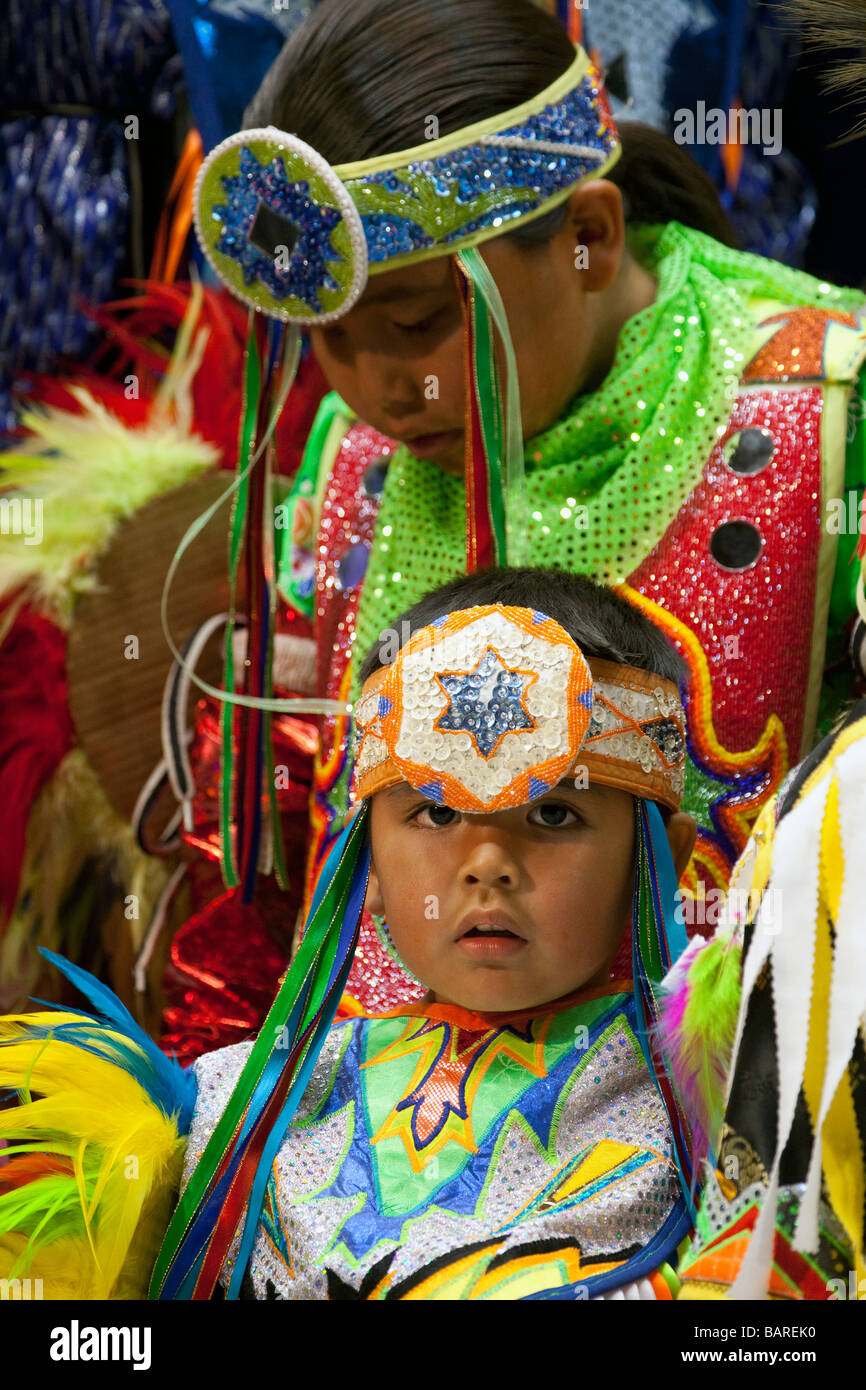 Native american dancer child beads hi-res stock photography and images ...