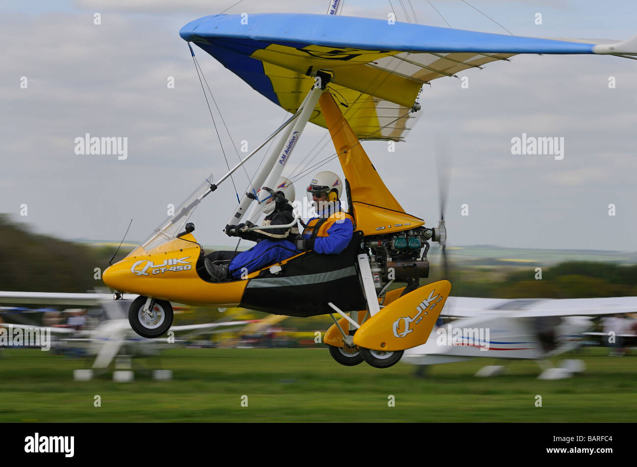 P&M Aviation Quik GT-450 Flexwing Microlight takes off at Popham ...