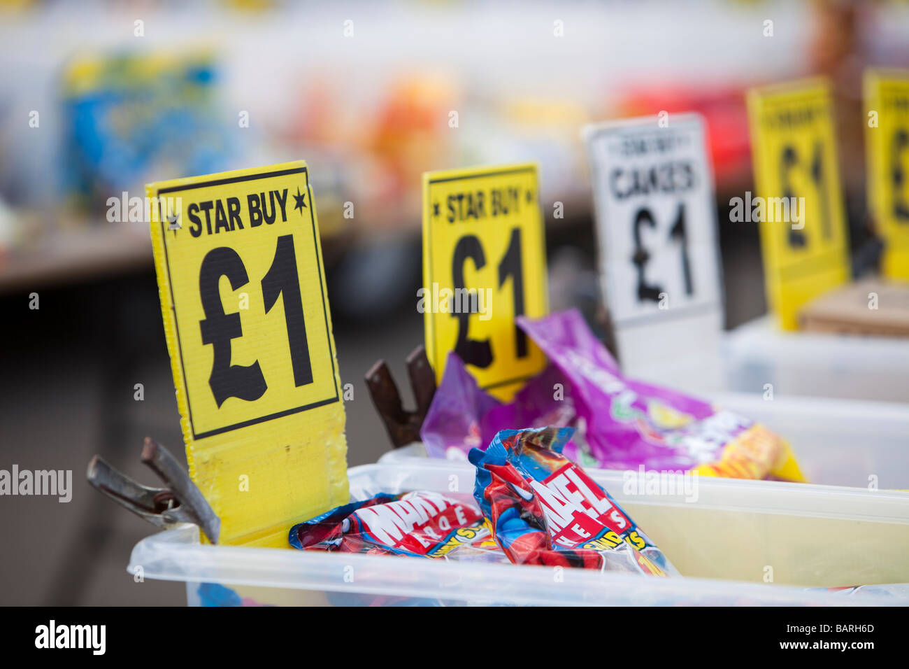 Market stall price hi-res stock photography and images - Alamy