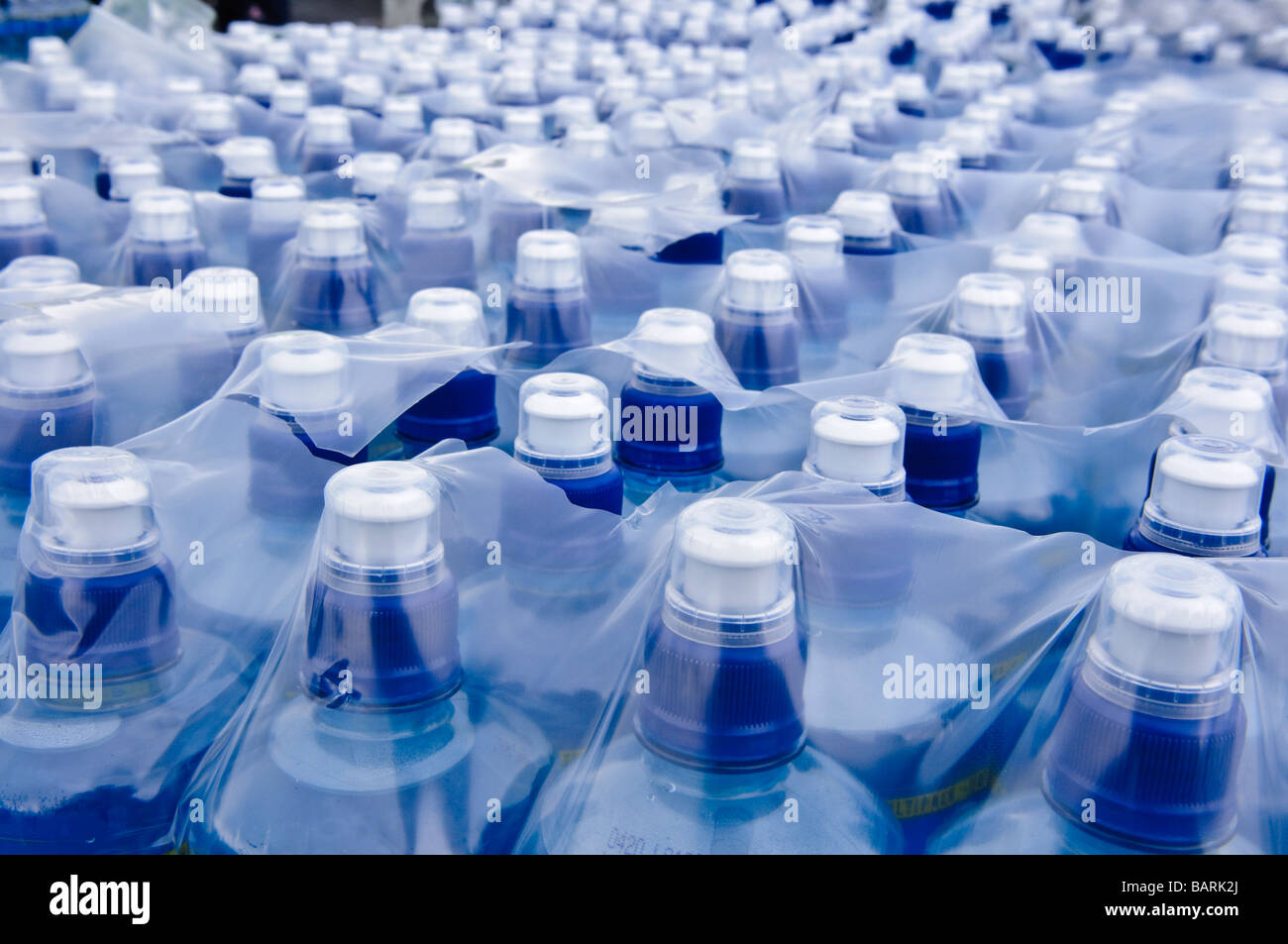 Chilled water distribution hi-res stock photography and images - Alamy