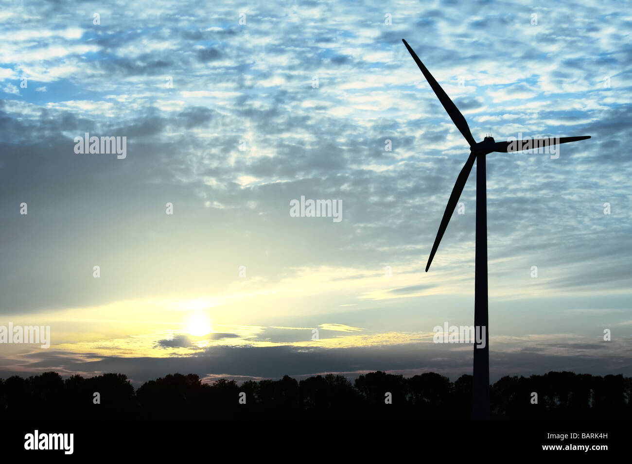 Wind turbine in farm rotating hi-res stock photography and images - Alamy